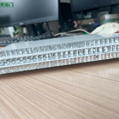 China Decorative Aluminium Honeycomb Ceiling Panel Anti Termite Fire Resistance for sale