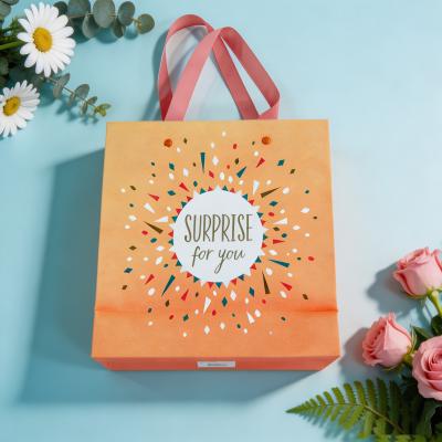 China Compostable Paper Bag Die Cut Handle Soy Ink Greaseproof Lining for Bakery, Coffee Shop, Takeaway Food for sale