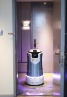 China Hotel serve Delivery Robot Robot Elevator Obstacle Avoidance 48kg Net weight for sale