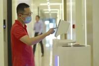 China OEM Ultraviolet Disinfection Spray Robot 1500ml H Automatic Shopping Mall for sale