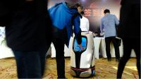 China Contactless Smart Service Robot 50kg Load Hotel Autonomous Delivery Robot for sale