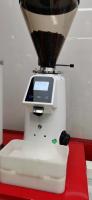 China Workstation Automatically Milk Tea Making Robot Coffee Vending Machine for sale