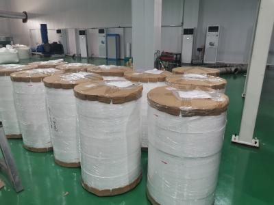 China BFE95 Melt Blown Nonwoven Fabric Filter 20g 30g 40g for Medical Mask Production for sale