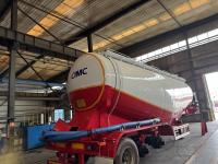 China Customizable Iron CIMC Powder Tanker Trucks Cement Transportation for sale