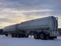 China Africa Advanced B-Tank Fuel Tanker Semi Trailer: Engineered for Safe, Efficient Transportation of Liquid with Enhanced Capacity for sale