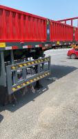 China CIMC New 3 or 4 axles high fence for cattle livestock animals food grain 60 tons fence Stake cargo semi trailer truck for sale