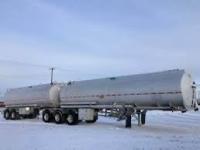 China Africa Advanced B-Tank Fuel Tanker Semi Trailer: Engineered for Safe, Efficient Transportation of Liquid with Enhanced Capacity for sale