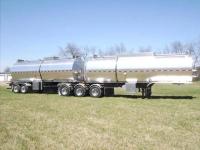China Africa Advanced B-Tank Fuel Tanker Semi Trailer: Engineered for Safe, Efficient Transportation of Liquid with Enhanced Capacity for sale