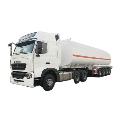 China The latest process design of CIMC is a three-axis liquid medium semi-trailer made of high-strength steel. for sale