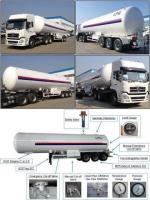 China The latest process design of CIMC is a three-axis liquid medium semi-trailer made of high-strength steel. for sale