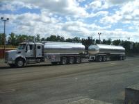 China CIMC Advanced B-Tank Fuel Tanker Semi Trailer: Engineered for Safe, Efficient Transportation of Liquid with Enhanced Capacity for sale