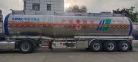 China CIMC Robust Fuel Tanker Semi Trailer: Designed for Safe and Efficient Transportation of Liquid Fuels and Hazardous Materials for sale