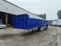China High-Strength Steel Livestock Semi-Trailer With Utility Side Door And Drop Side Fence Truck Trailers for sale