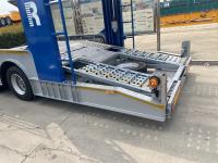 China CIMC Factory Direct Stainless Steel 2/3 Axle  8-9 Land Road Car Trailer Semi Utility Flatbed Carrier Trailer for sale