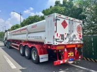 China CIMC 3 Axles 8000L/5500L/7000L/7500L Gasoline and Diesel 4 compartments design 28 KL Steel Fuel hydraulic Tank Trailer for sale