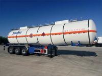 China CIMC iron or stainless steel for LNG Gas Station with single or 2/4 optional compartment Liquefied Natural Gas Cryogenic Trucks for sale