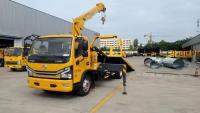China Dongfeng Dolica 6 Speed Transmission 7.5T Tare Weight With 4 Ton Of Hydraulic Lifting Turnover Truck With Crane for sale