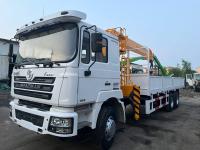 China SHACMAN 12 Ton Truck With 5 Section Telescopic Boom 360 Degree Rotation Angle Construction Lifting Hydraulic Mounted Crane for sale