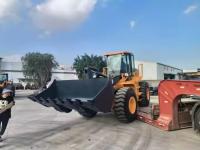 China 6610*2010*2850mm Payload 2T For Constructing Moving 4400kg Machine Weight Chinese Front Wheel Loader for sale