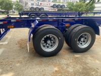China CIMC Durable 3-axis Skeleton Transport Semi-trailer for sale