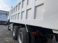 China Howo Brand 6x4 Dump Truck 375 Horsepower Manual Transmission Diesel Fuel New Condition For Construction In Africa for sale
