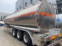 China Fuel Tanker Semi Trailer For Safe And Efficient Transportation Of Liquid Fuel And Hazardous Materials for sale