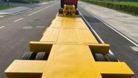 China Customizable Steel Multi Axis CIMC Lowbed Semi-Trailer Truck Trailers for sale