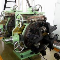 China Nanyang Sale High Safety Level Carbon Steel Pipe Making Machine API Erw Tube Mill with Cold Cutting Saw and Cutting System for sale