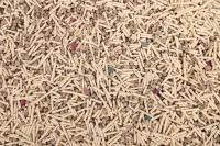 China Colorful Bentonite Tofu Mixed Cat Litter OEM ODM Tofu Clumping Cat Litter for sale