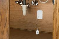 China Tuya smart water overflow detector water leakage alarm alert home use flood sensor alarm for sale