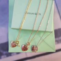 China Custom Sterling Heart Silver Locket Necklace Pendant For Valentine'S Day for sale