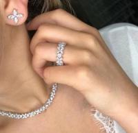 China Crystal Flower Cubic Zirconia CZ Eternity Band Sterling Silver ODM for sale