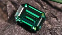 China Natural Green Loose Moissanite Gemstones Emerald Cut Diamond 1.5 Carat for sale
