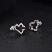 China Emerald Cut VVS Moissanite Jewelry Heart Stud Earrings OEM for sale