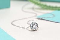 China Women 1ct Diamond Moissanite Solitaire Necklace 925 Sterling Silver OEM for sale
