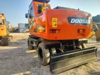 China Second-hand Doosan DH140W-7 Wheeled Excavator Can Operate Flexibly in Narrow Space with Low Oil Consumption. for sale