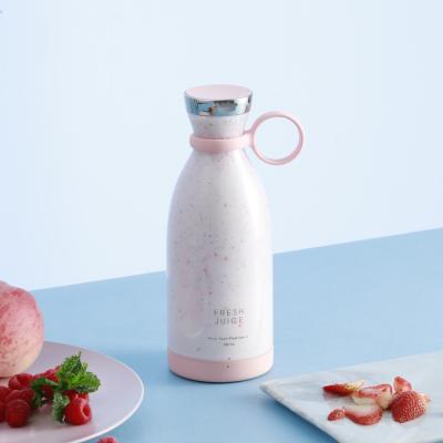 China USB Rechargeable Portable Electric Fruit Smoothie Blender Mixer Juicer 350ml 50W for sale