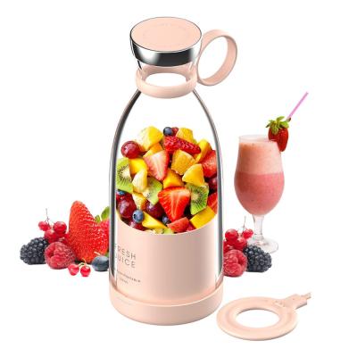 China Portable USB Juicer Blender 350ml 7.4V Wireless Charging Mini Fruit Mixer for sale