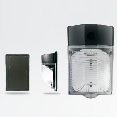 China Mini Outdoor Photocell LED Wall Pack Light Powered Auto Off On for sale
