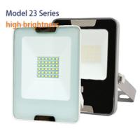 China Outdoor 50w Waterproof LED Solar Flood Lights Anti Glare Warm White for sale