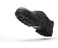 China Petroleum Chemical Electricity  Shock Resistant Anti Stab Oil Resistant Rubber Breathable Safety Shoes for sale
