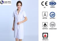 China White Disposable Medical Workwear 30g-60g Weight Excellent Clipping Well Fit for sale