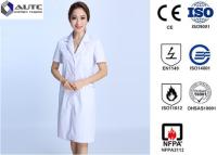 China White Disposable Medical Workwear 30g-60g Weight Excellent Clipping Well Fit for sale
