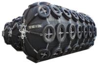 China inflatable  floating pneumatic rubber fenders With Chain Tire Type 2000x3500mm for sale