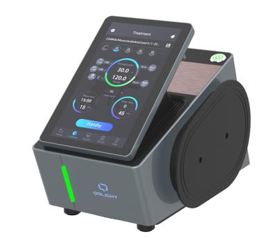 China Bird Veterinary Laser Therapy Machine 8W Triple Wavelength Diode Laser for sale