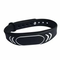 China Colorful Silicone RFID NFC Wristband with 1-6M Read Range and -40°C to +65°C Operating Temperature for Cashless Payments for sale