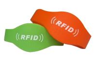 China Soft PVC RFID Wristband Monza 5 Chip ISO14443A 860-960MHz Silicone Bracelet for sale