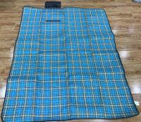 China PEVA Lightweight Waterproof Picnic Blanket Pearl Cotton Acrylic Outdoor Sporting Equipment for sale