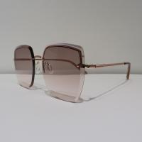 China Gold Anti Reflective Sunglasses Women Square Butterfly Shape for sale