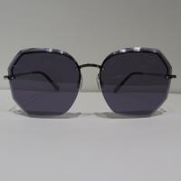 China Polygon Classic Non Glare Sunglasses For Driving Anti Reflective Metal Polarized for sale